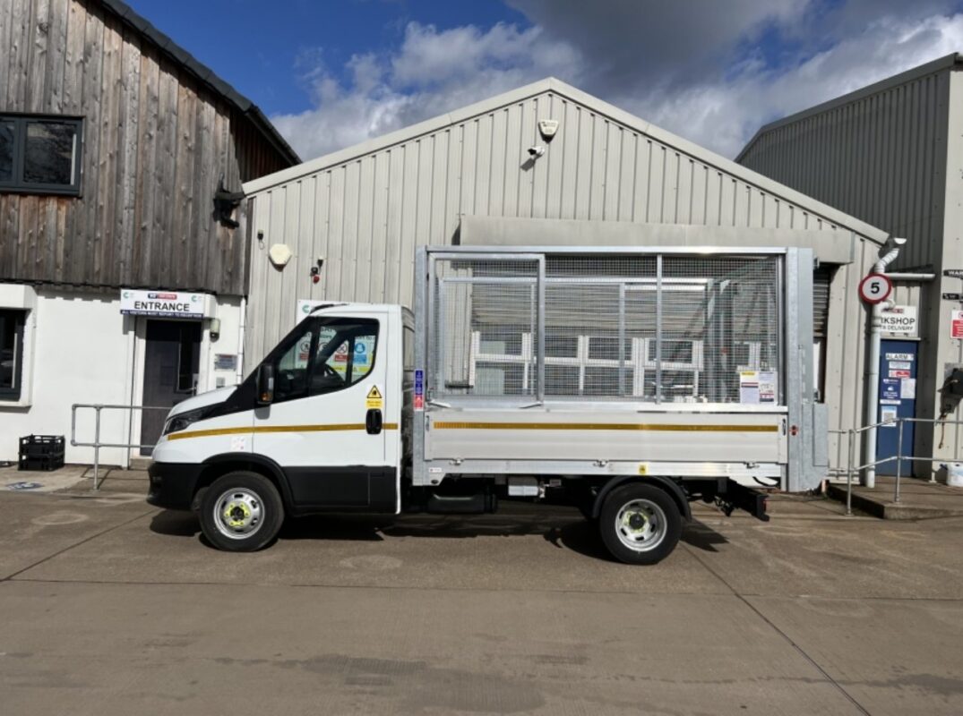 Caged Box Trucks: Versatile Transportation Solutions for Secure Cargo ...